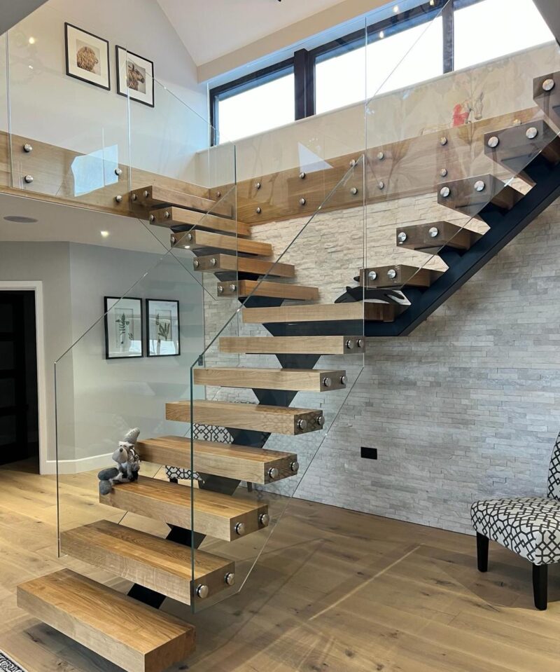Discover the Perfect Staircase Style for Your Home!